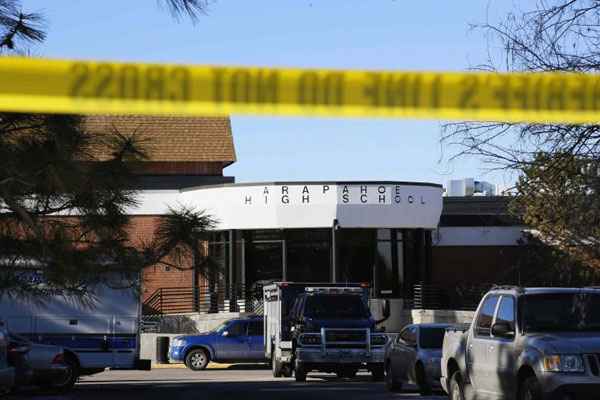 Estudante ferida em tiroteio em escola no Colorado, nos EUA, está em coma