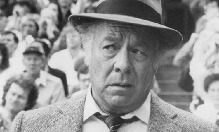 Morre, aos 91 anos, o ator da saga 'Corra que a polícia vem aí'