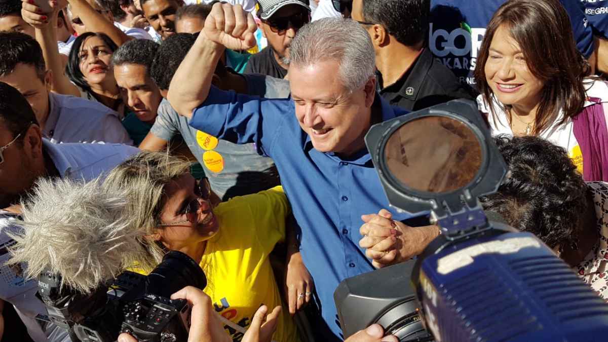 Em convenção, PSB lança o governador Rodrigo Rollemberg à reeleição