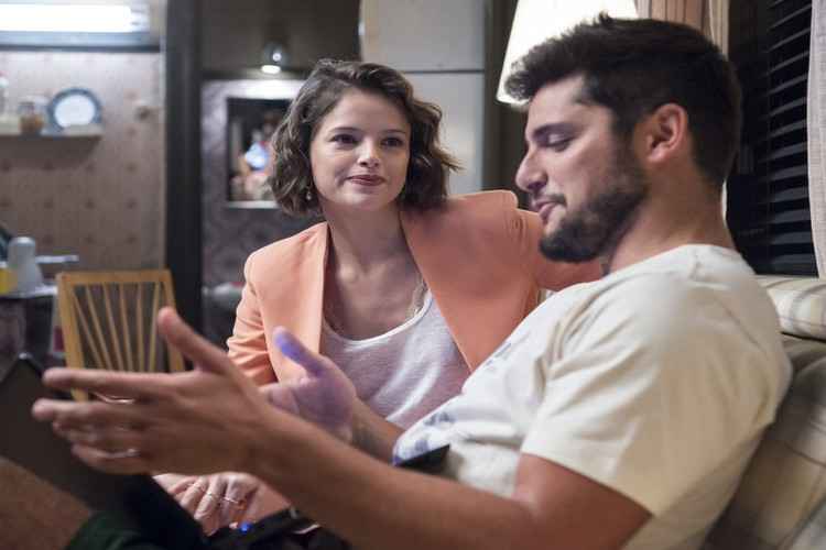 Jô busca hacker para se livrar de foto; leia resumos das novelas