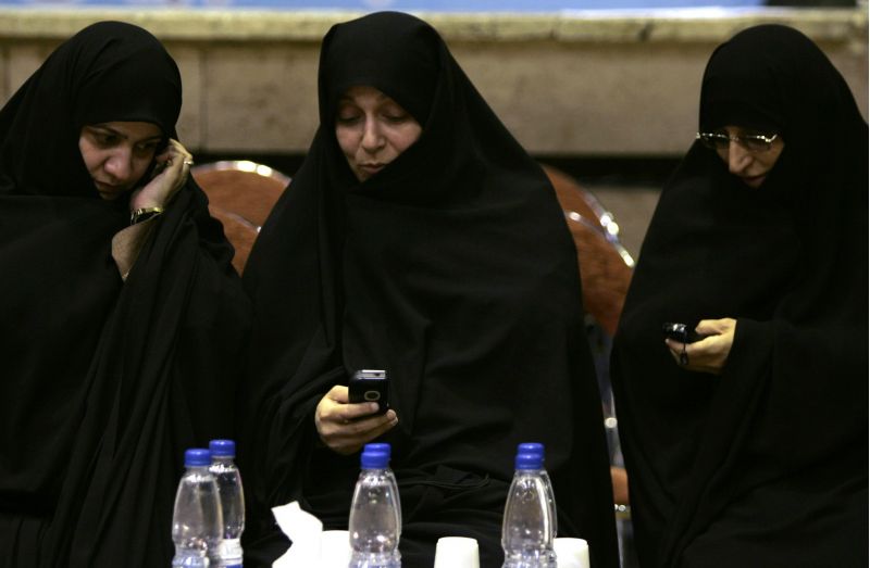 Irã anuncia 21 novas mortes por coronavírus, inclusive de deputada